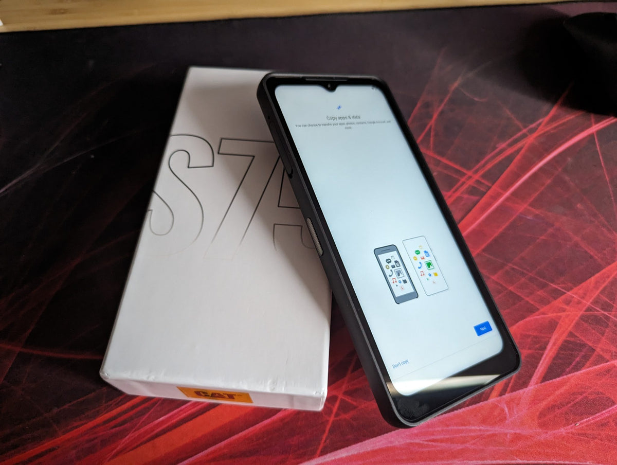 CAT S75 by Bullitt – Unboxing – Shop Just Lovely Things
